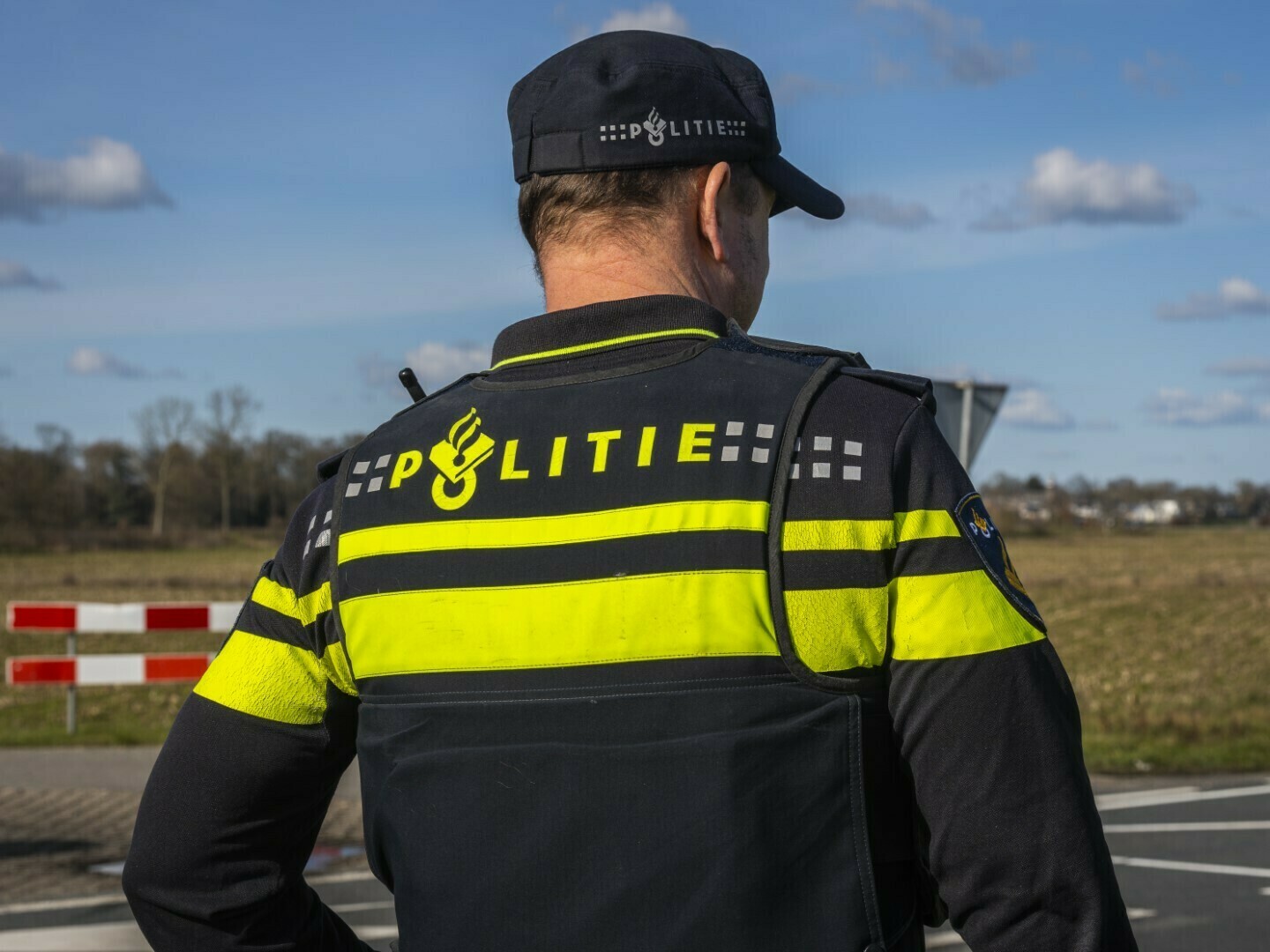 Dode bij frontale botsing op provinciale weg - 1Nieuws